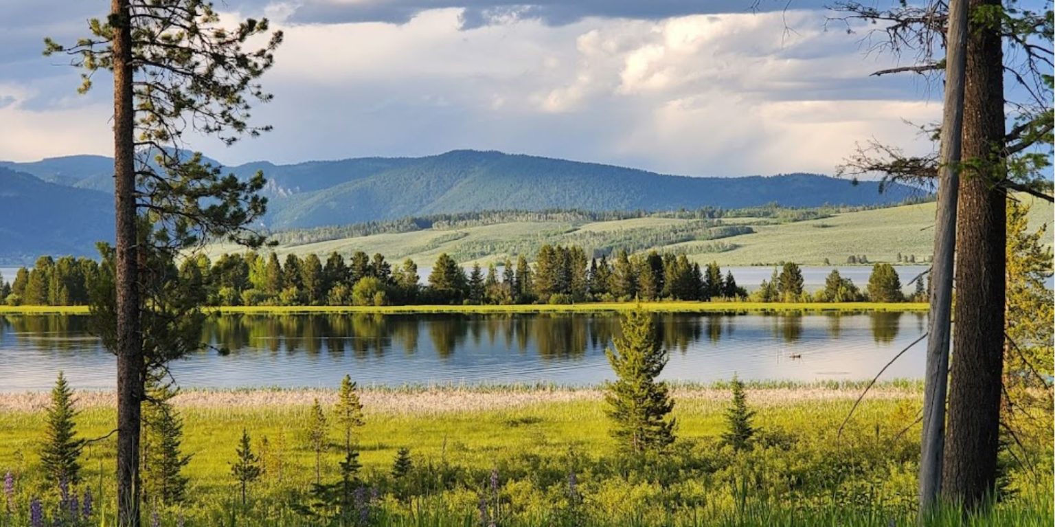 21 Best Lakes in Montana For Floating, Hiking, & Fishing | kiki la ...